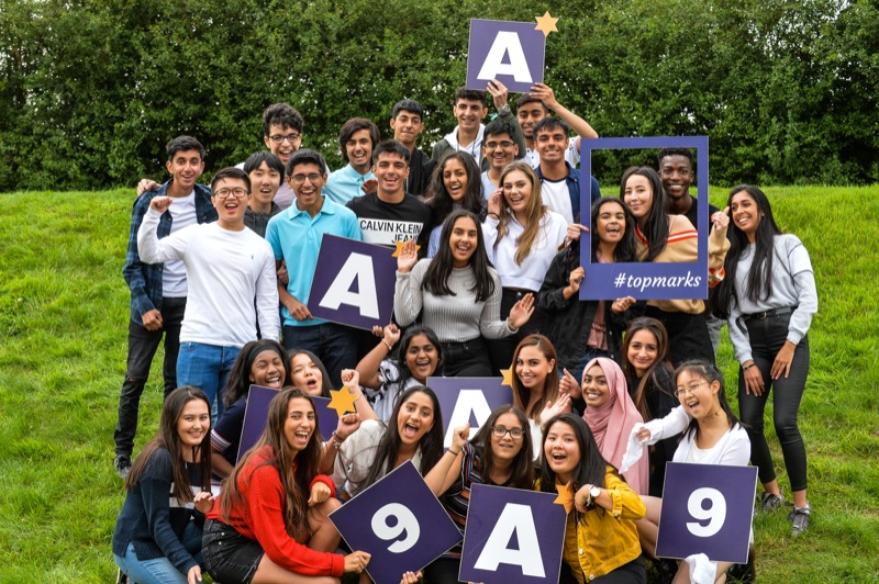 Asian Express Newspaper - JUDWAA! Identical twins with identical ...